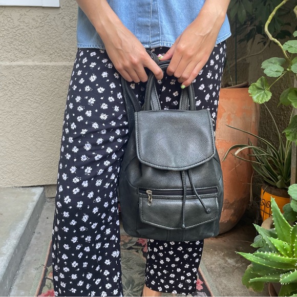 Fossil | Bags | Vintage Dark Gray Fossil Pebbled Leather Backpack ...